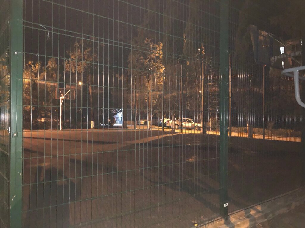 Spor alanı Баскетбольная площадка, Aluşta, foto