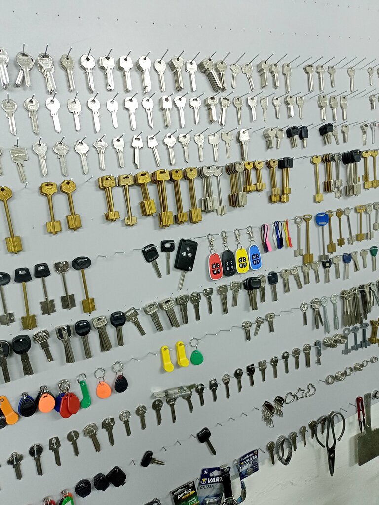 Metal eşya tamircileri Золотой каблучок, Perm, foto