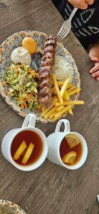 Халяль Батыр (Republic of Tatarstan, Almetyevskoye shosse, 1/3), kafe  Naberejniye Çelny'den (Yar Çallı'dan)
