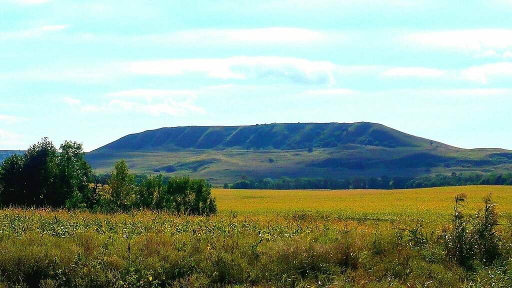 Dağ zirvesi Гора Бударка 613 метров, Stavropolski krayı, foto