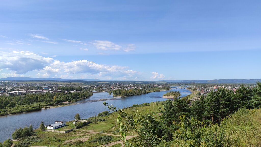 Dağ zirvesi Гора Вознесенка 520 метров, İrkutskaya oblastı, foto