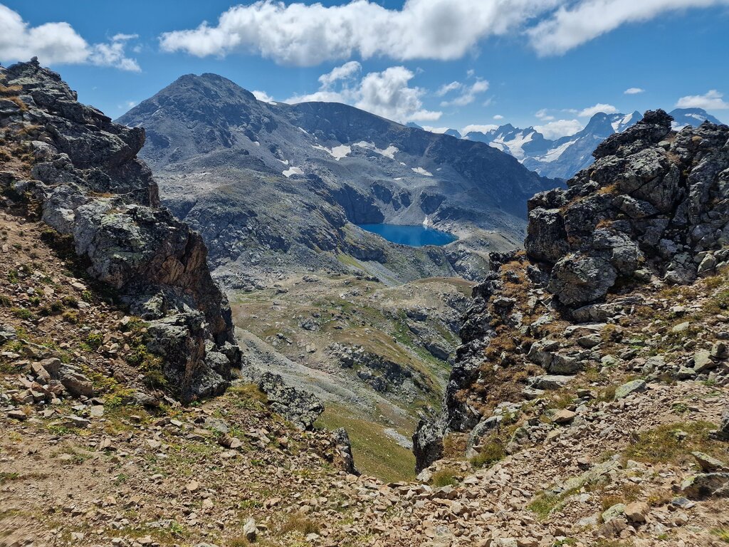 Dağ geçidi Перевал Орлёнок, Karaçay‑Çerkez Cumhuriyeti, foto