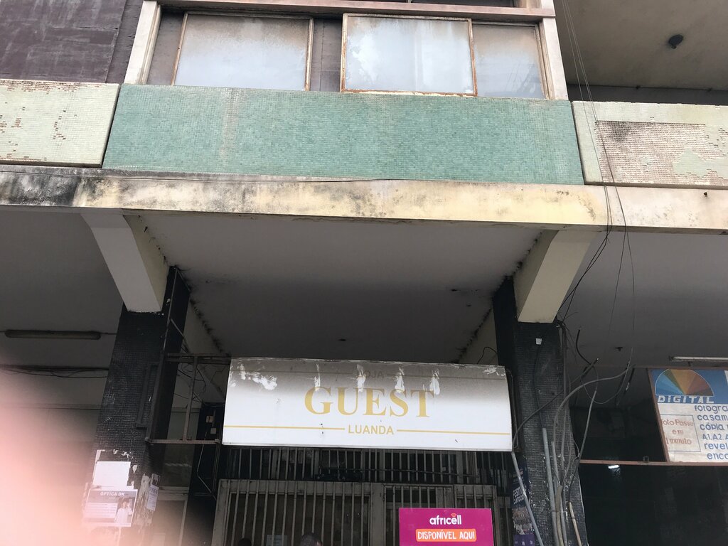 Giyim mağazası Loja Guest, Loanda, foto