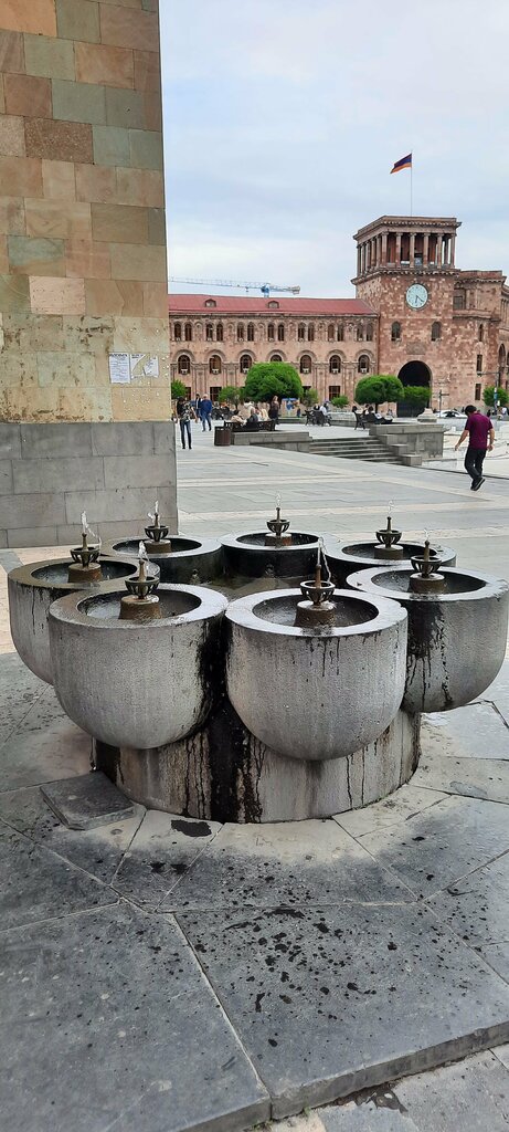 Çeşme Семь источников, Erivan, foto