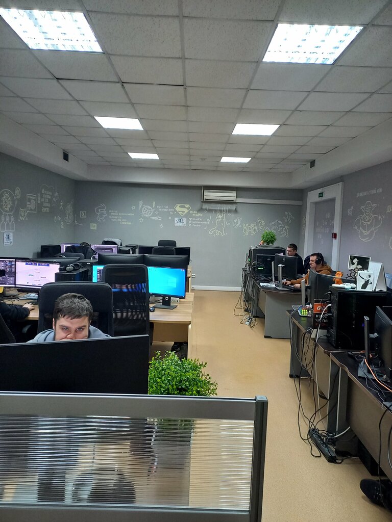 Grafik tasarımcılar Studiya KiS, Saint‑Petersburg, foto