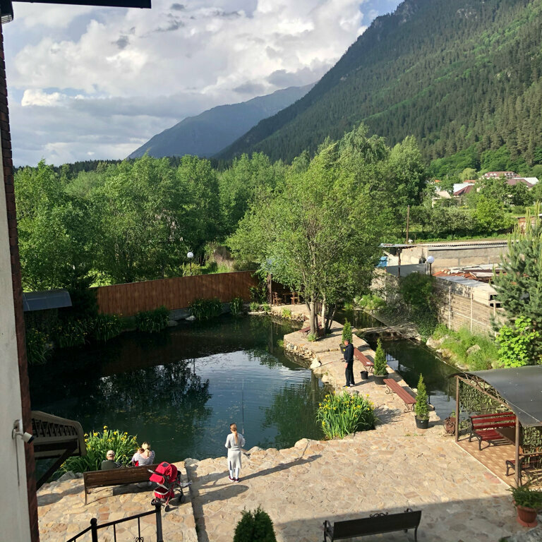 Resort oteller, tesisler Rybachy Stan, Teberda, foto