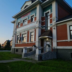 Lancker (Mikheenko Street No:12), manikür-pedikür  Hotkovo'dan