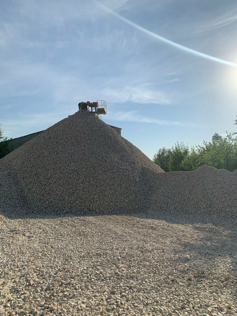 Endüstriyel mineraller Kalininsky Shchebenochny Zavod, Volgogradskaya oblastı, foto