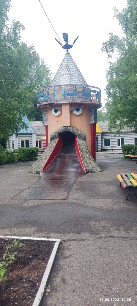 Oyun alanı Детский городок, Mejdureçensk, foto
