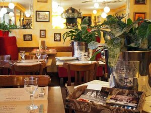 Garcon (Nevskiy Avenue No:103), kahve dükkanları  Saint‑Petersburg'dan