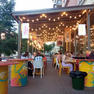 Chicko (Tsvillinga Street No:38), kafe  Çeliabinsk'ten