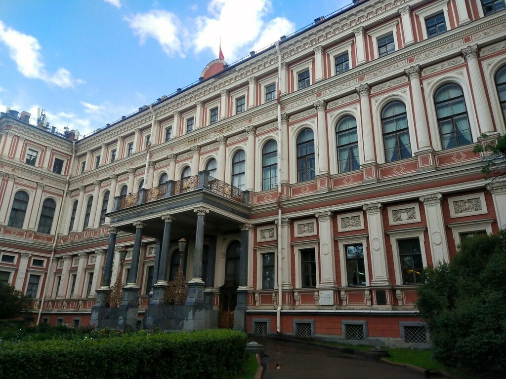 Gazete ve dergiler Площадь труда, Saint‑Petersburg, foto