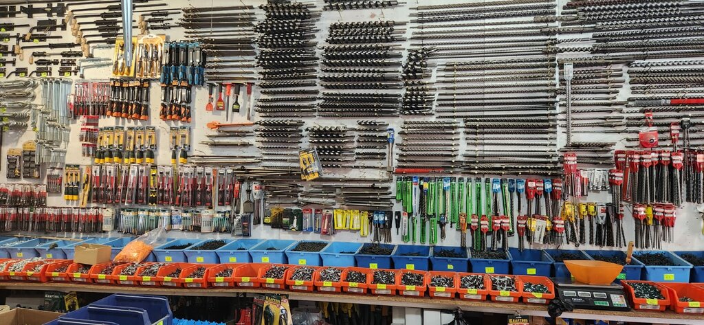 Montaj ekipmanları Mir Krepeja, Moskova ve Moskovskaya oblastı, foto