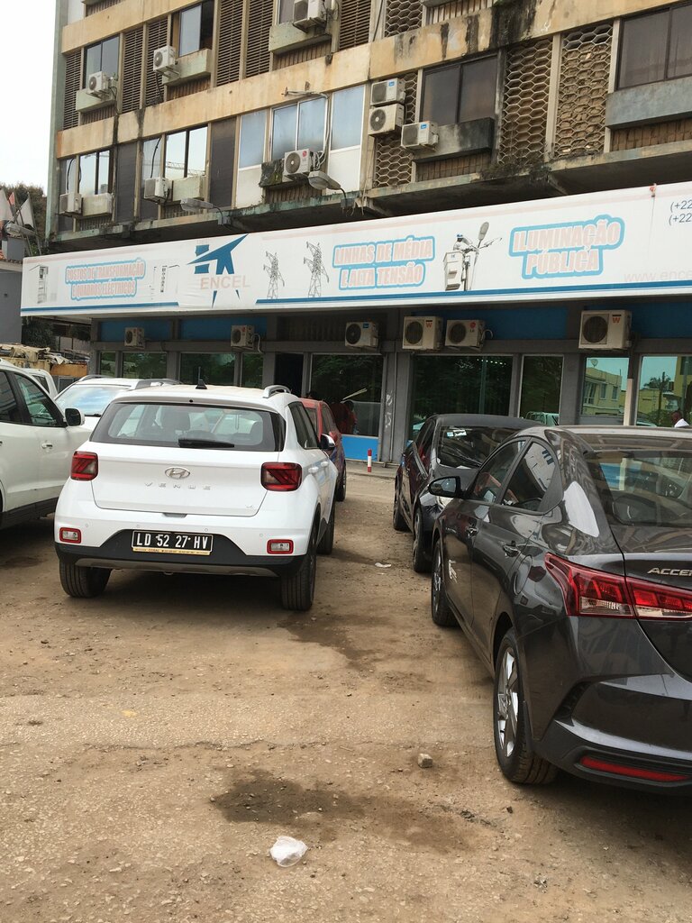 Elektrik ve elektrikli ürün mağazası Empresa Nacional de Construções Eléctricas, Loanda, foto