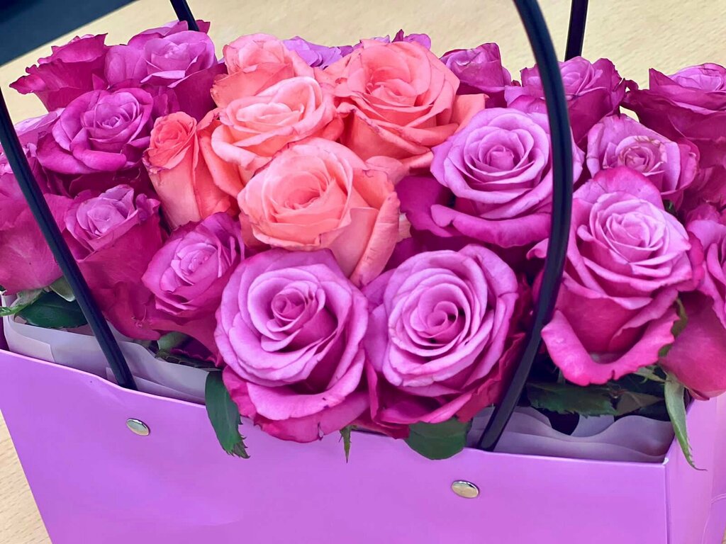 Çiçekçiler Red and Green Flower, Sevastopol, foto