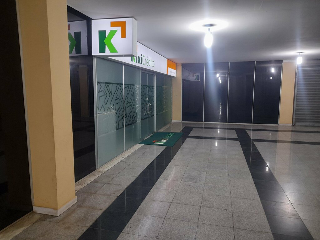 Aracı şirketler KixiCrédito Agência Hoji-Ya-Henda, Loanda, foto