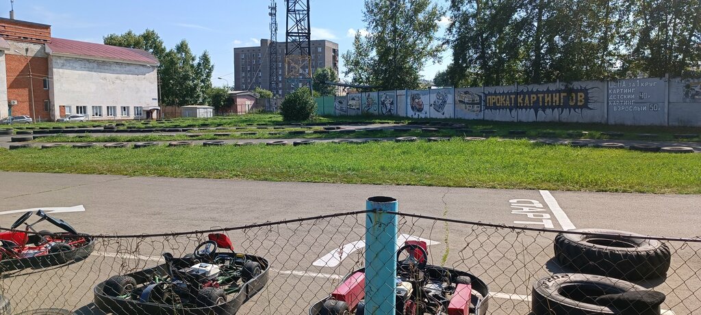 Otomobil pisti Автодром, Bratsk, foto