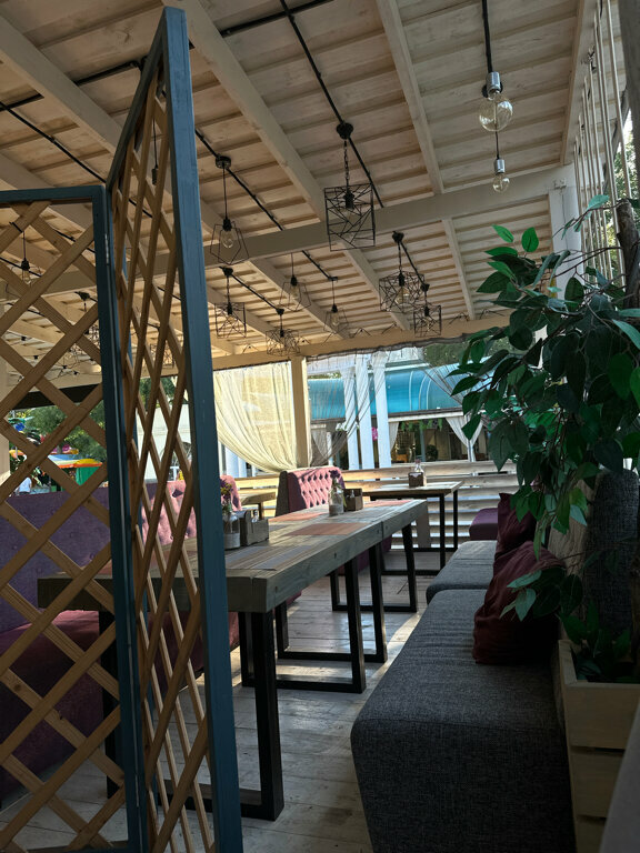 Kafe Avocado Leto, Kırım Cumhuriyeti, foto