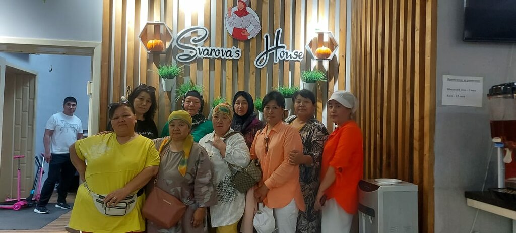 Kafe Svarova's House, Almatı, foto