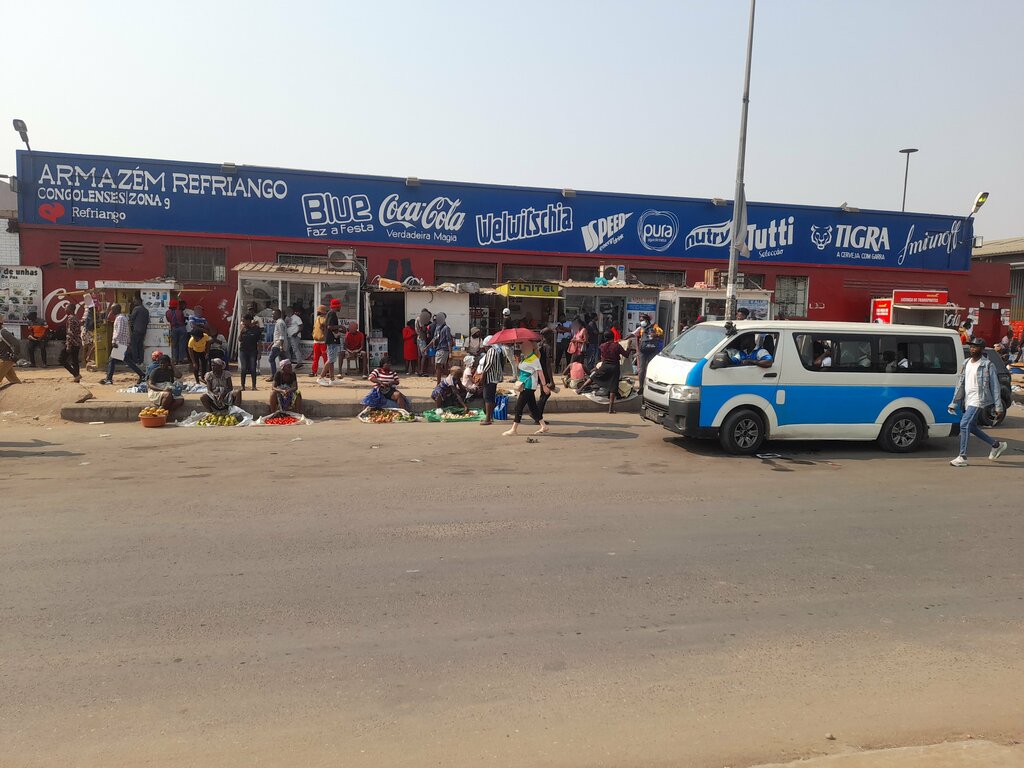 Toptancılar Multi Bebidas Congoleneses, Loanda, foto