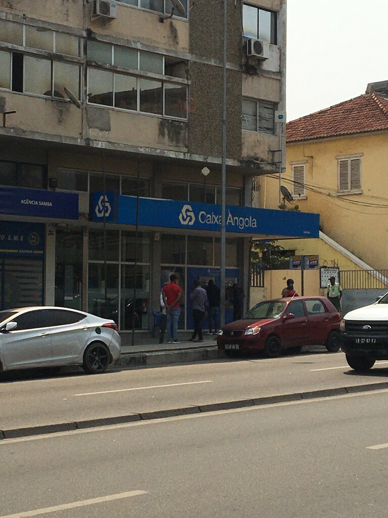 Banka Caixa Angola, Loanda, foto