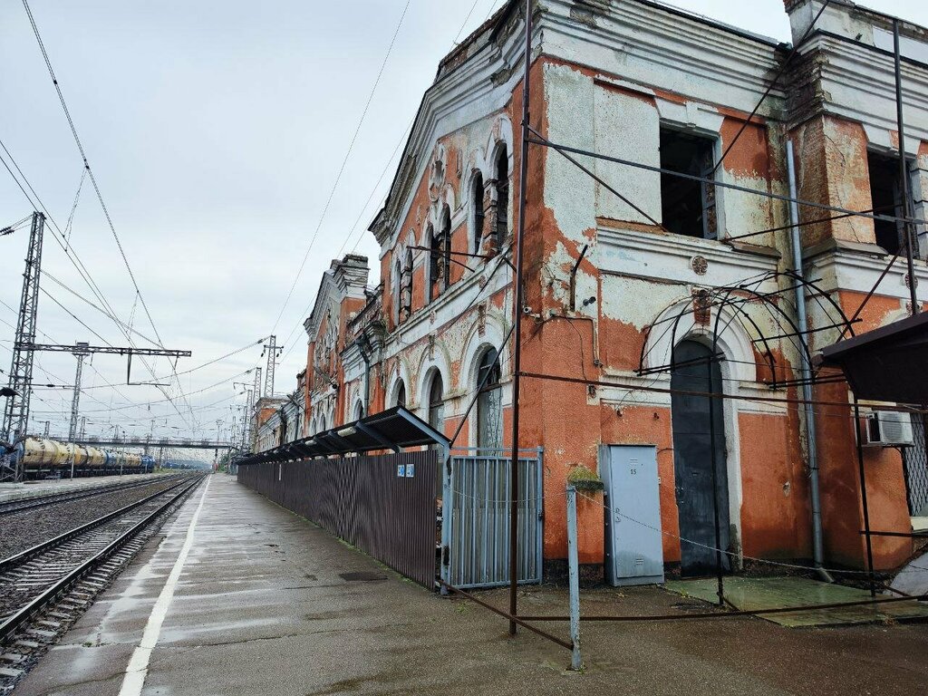 Tren istasyonu Zheleznodorozhnaya stantsiya Vakhitovo, Kazan, foto