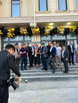 Shark Trading (Samarkand, Rudaki Street), i̇şletme okulu  Semerkant'tan