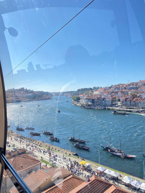 Hızlı ulaşım istasyonu High-speed urban transport station, Porto, foto