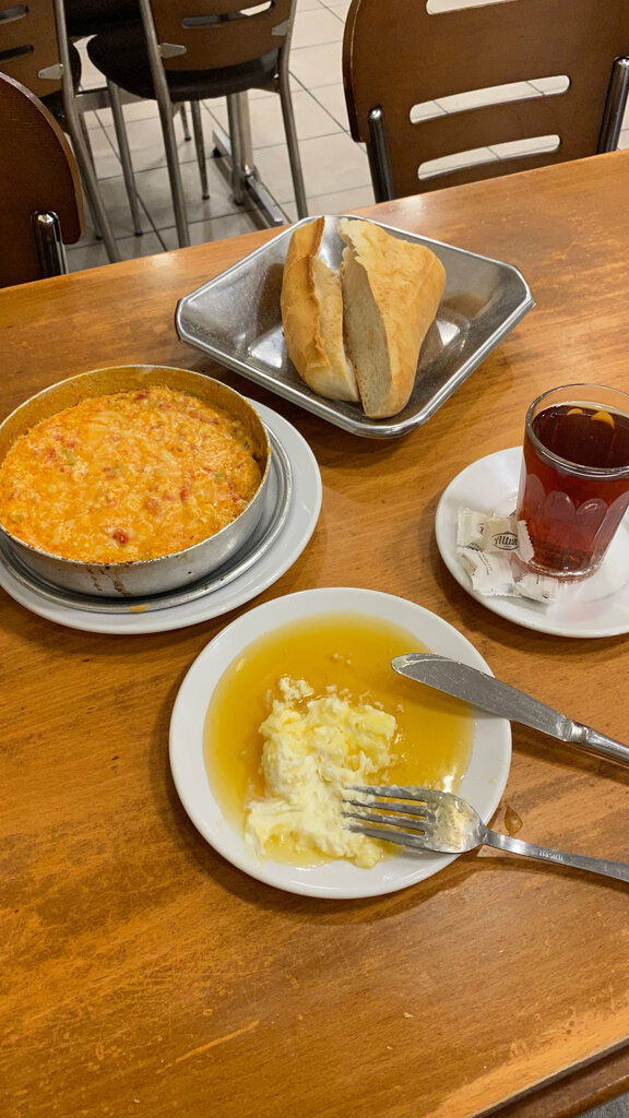 Restoran Lades Menemen, İstanbul, foto