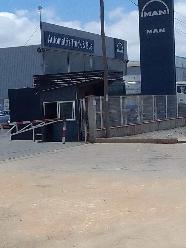 Otomobil servisi Automatriz SA, Loanda, foto