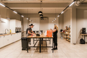 Kulinarnaya masterskaya Just Food (Polevaya Street No:75), kahve dükkanları  Riazan'dan