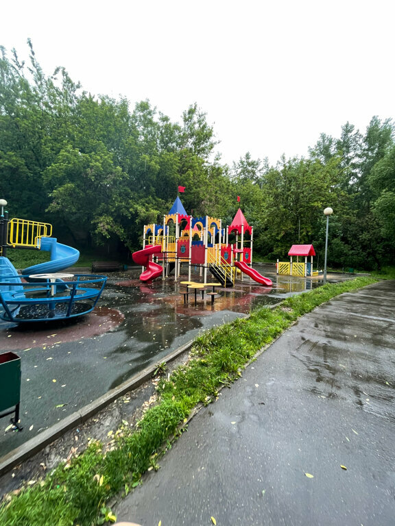 Oyun alanı Playground, Moskova, foto