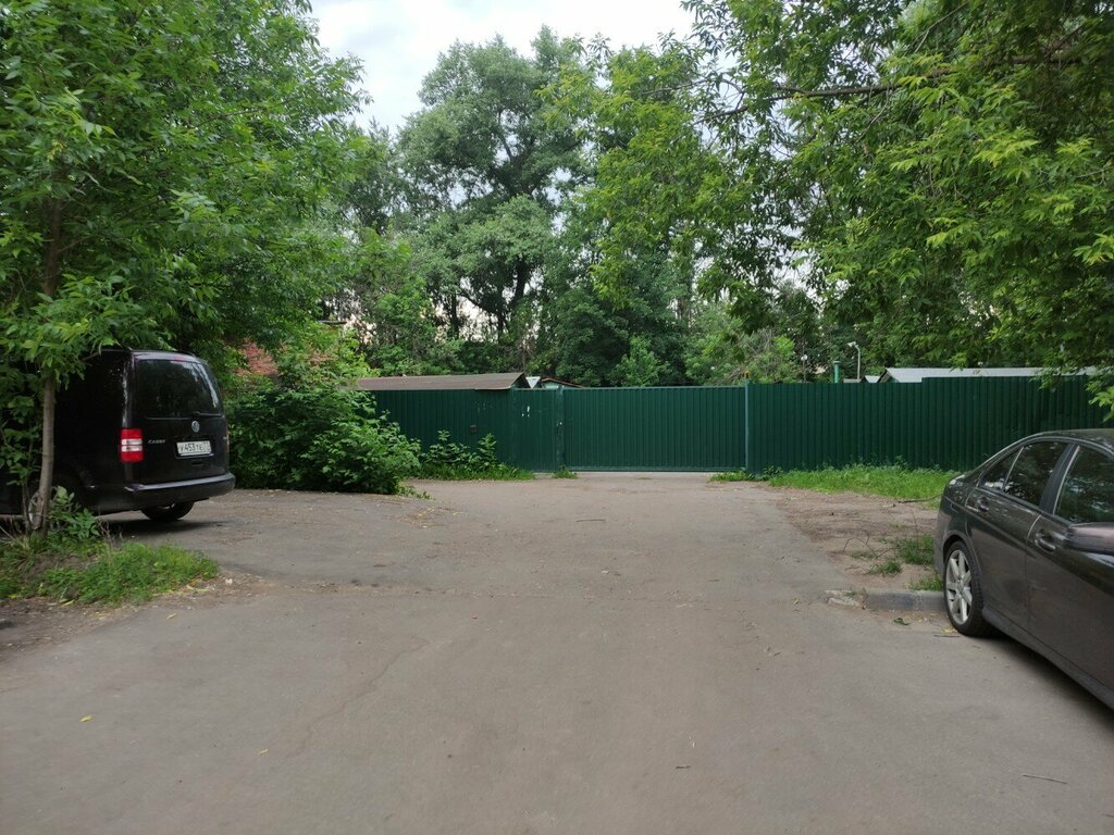 Oto lastik tamiri Garages, Moskova, foto