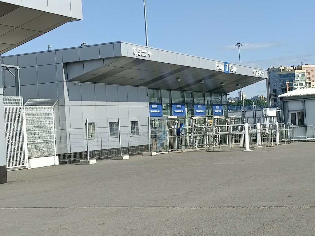 Geçiş noktaları, güvenlik kontrol alanı Gate 7, Nijni Novgorod, foto