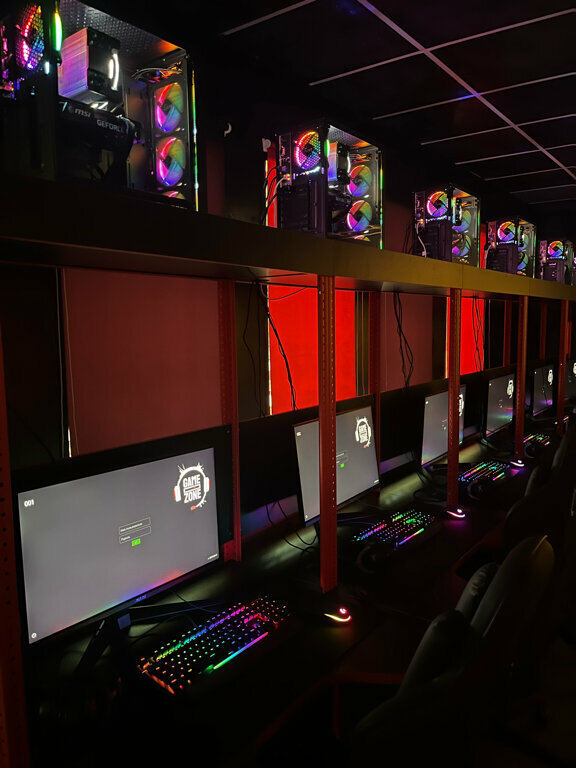 Bilgisayar kulübü Game-Zone, Klin, foto