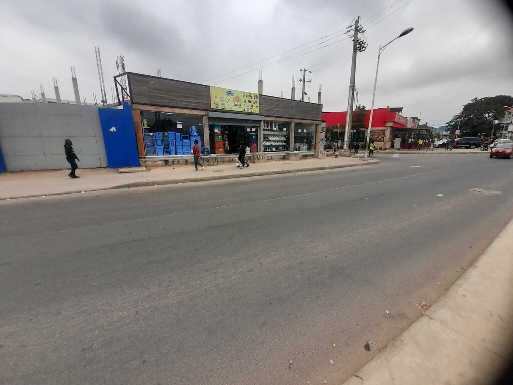 Alışveriş merkezleri Mapo Comercial, Loanda, foto