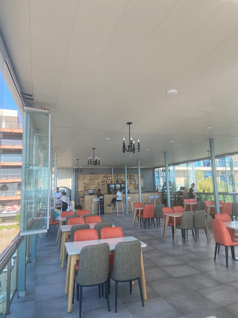 Kafe Veranda restaurant, Batum, foto