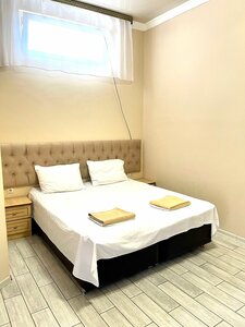 На высоте (Oktyabrskaya Street No:35), otel  Gelencik'ten