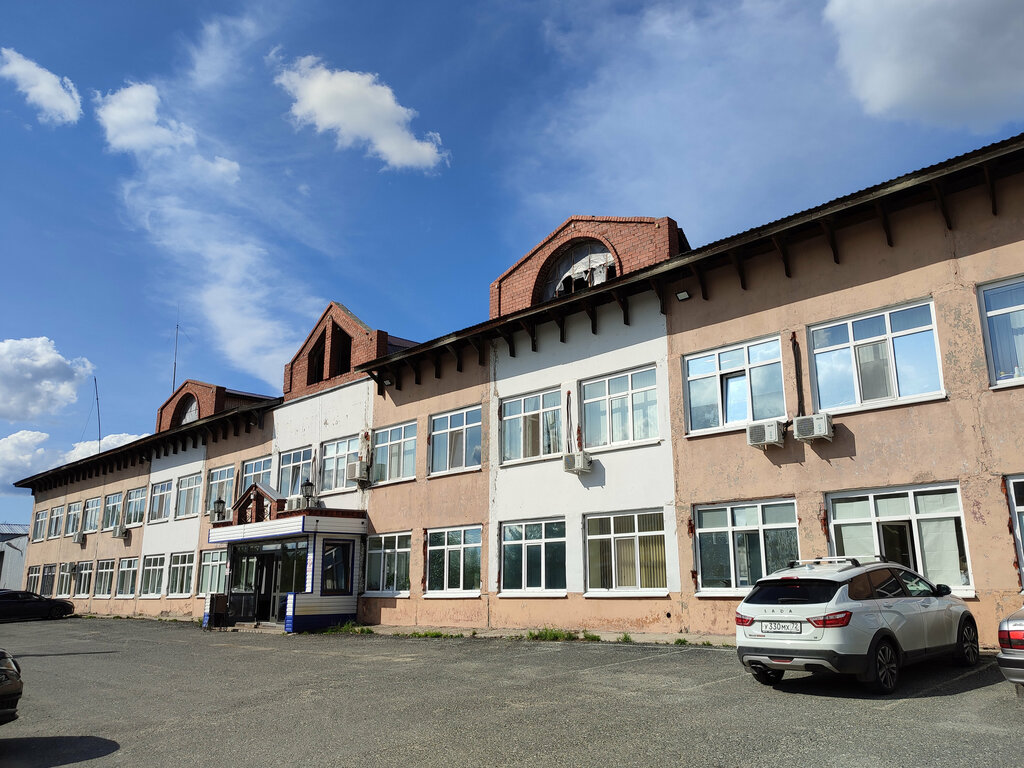 Su ve kanalizasyon sistemlerinin montaj ve bakımı Teplo Tyumeni, Tobolsk, foto