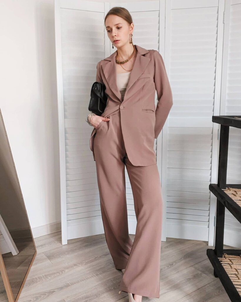 Showroom Sheri, Millerovo, foto