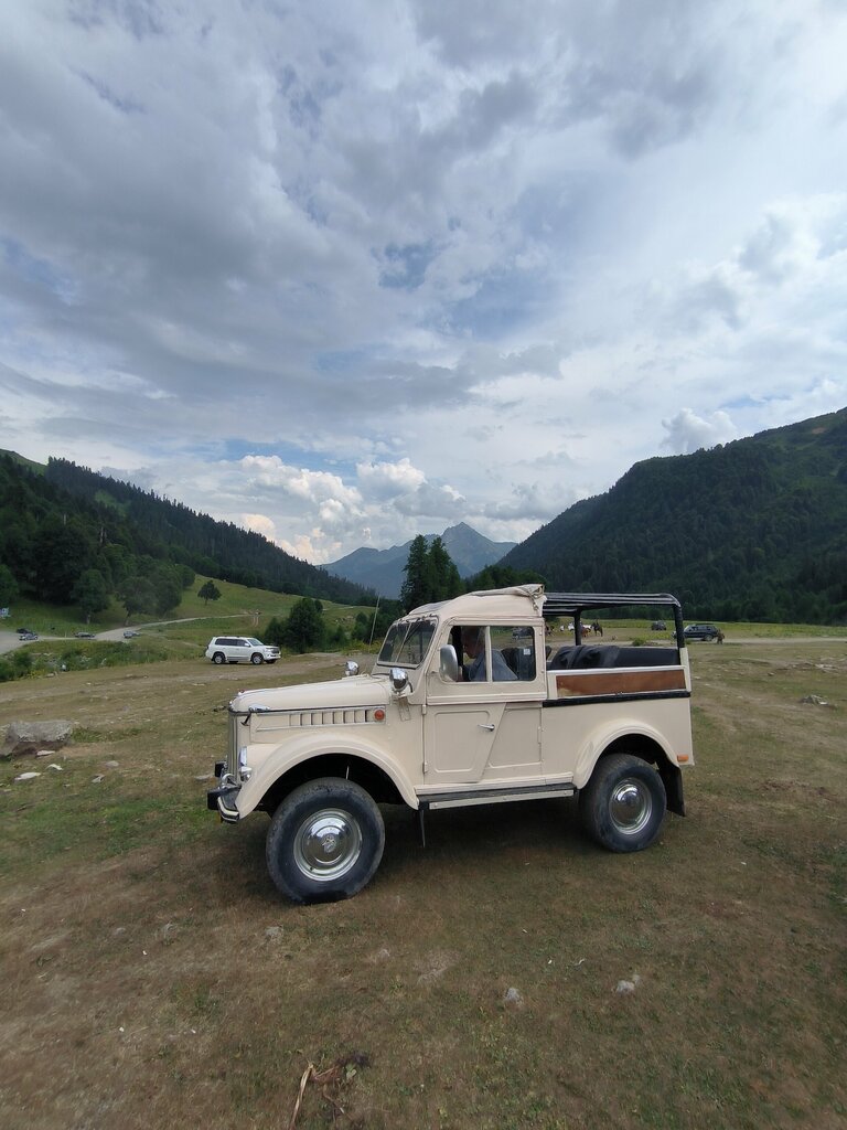 Kamp alanları Кемпинг, Gudauta Bölgesi, foto