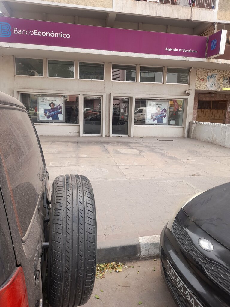 Banka Banco Económico, Loanda, foto