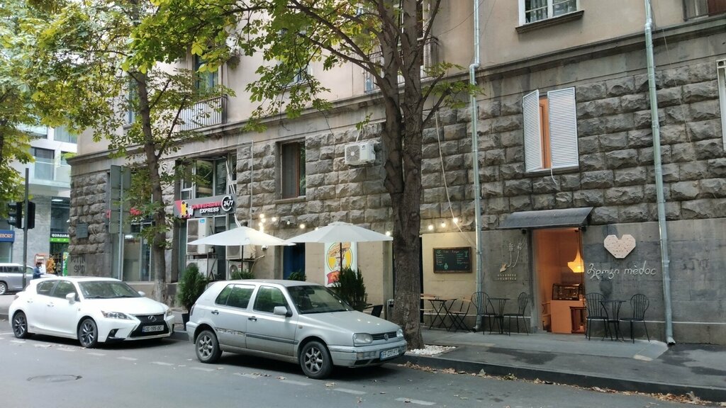 Ekmek fırını Medoc, Tiflis, foto