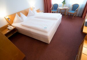 Hotel Metropol (Schulgasse No:3, Sankt Pölten), otel  Sankt Polten'den