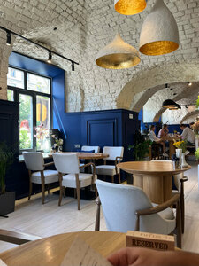 Fields (Kremlevskaya Street No:9А), kafe  Kazan'dan
