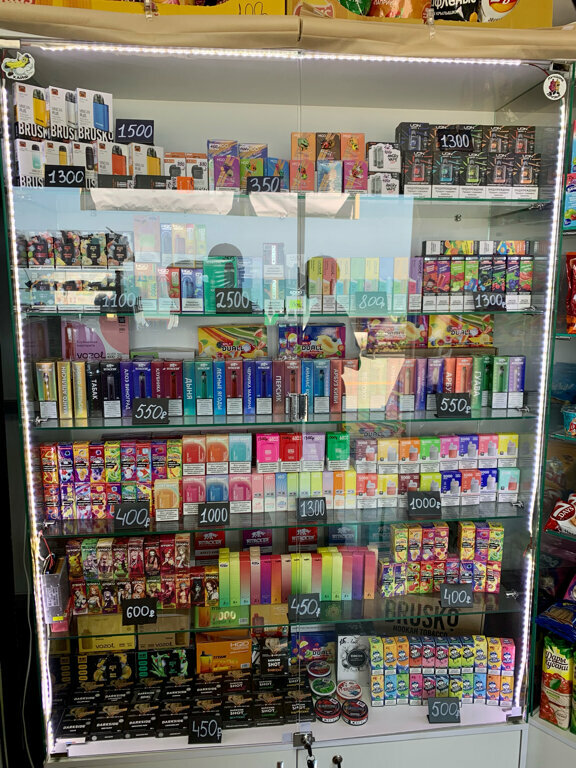 Al götür kahve Coffee & VapeShop, Kırım Cumhuriyeti, foto