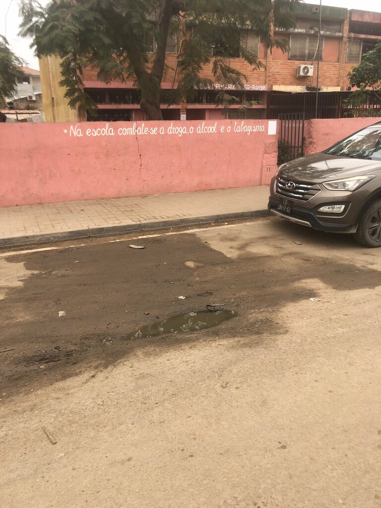 Yüksekokul Colégio Da Graça, Loanda, foto