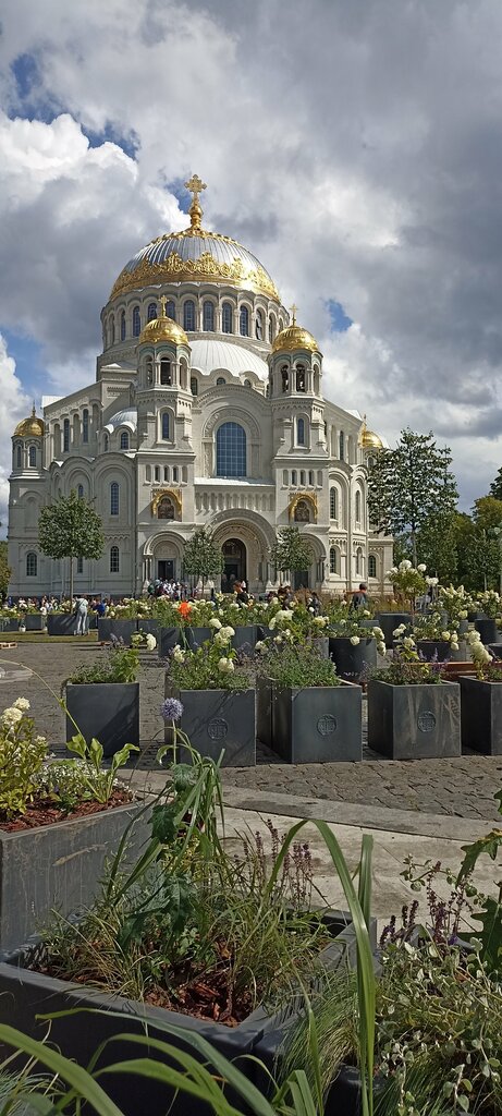 Turistik yerler Pavilion with a mareographer, Kronstadt, foto