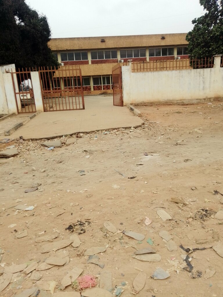 Meslek yüksekokulu Escola Técnica de Viana, Loanda, foto