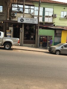 Sra. Tasca (Luanda, Rua Kwamme Nkrumah), restoran  Loanda'dan